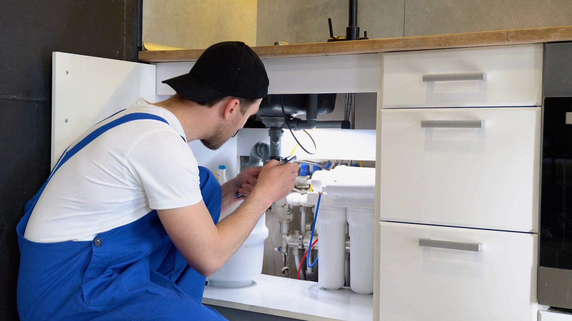 Technician Plumber Using Wrench To Repair Stock Footage SBV-352740077 ...
