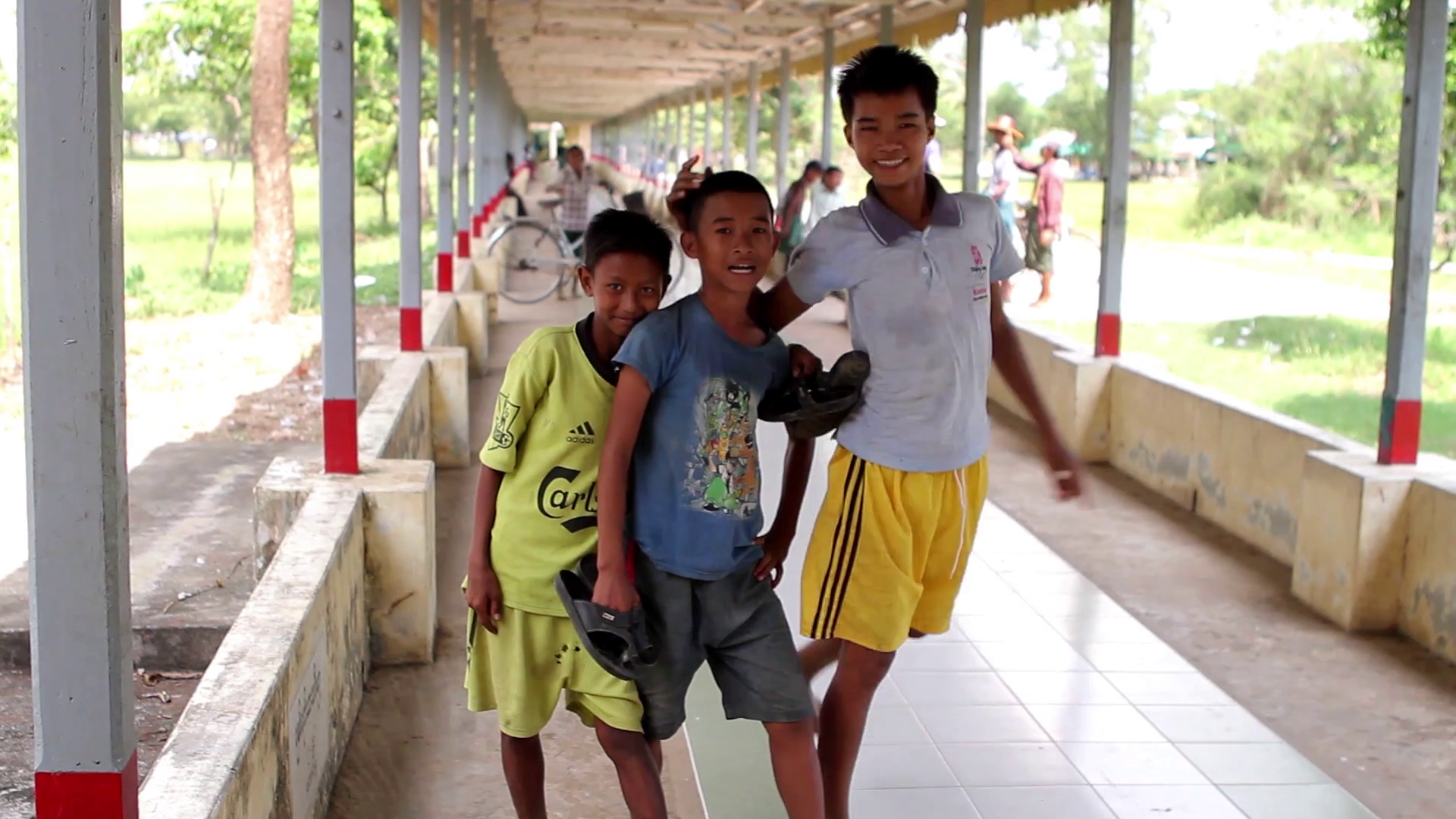 Myanmar Yangon 19/11/2013 Asian Boy Fool Stock Footage SBV-316108165 ...