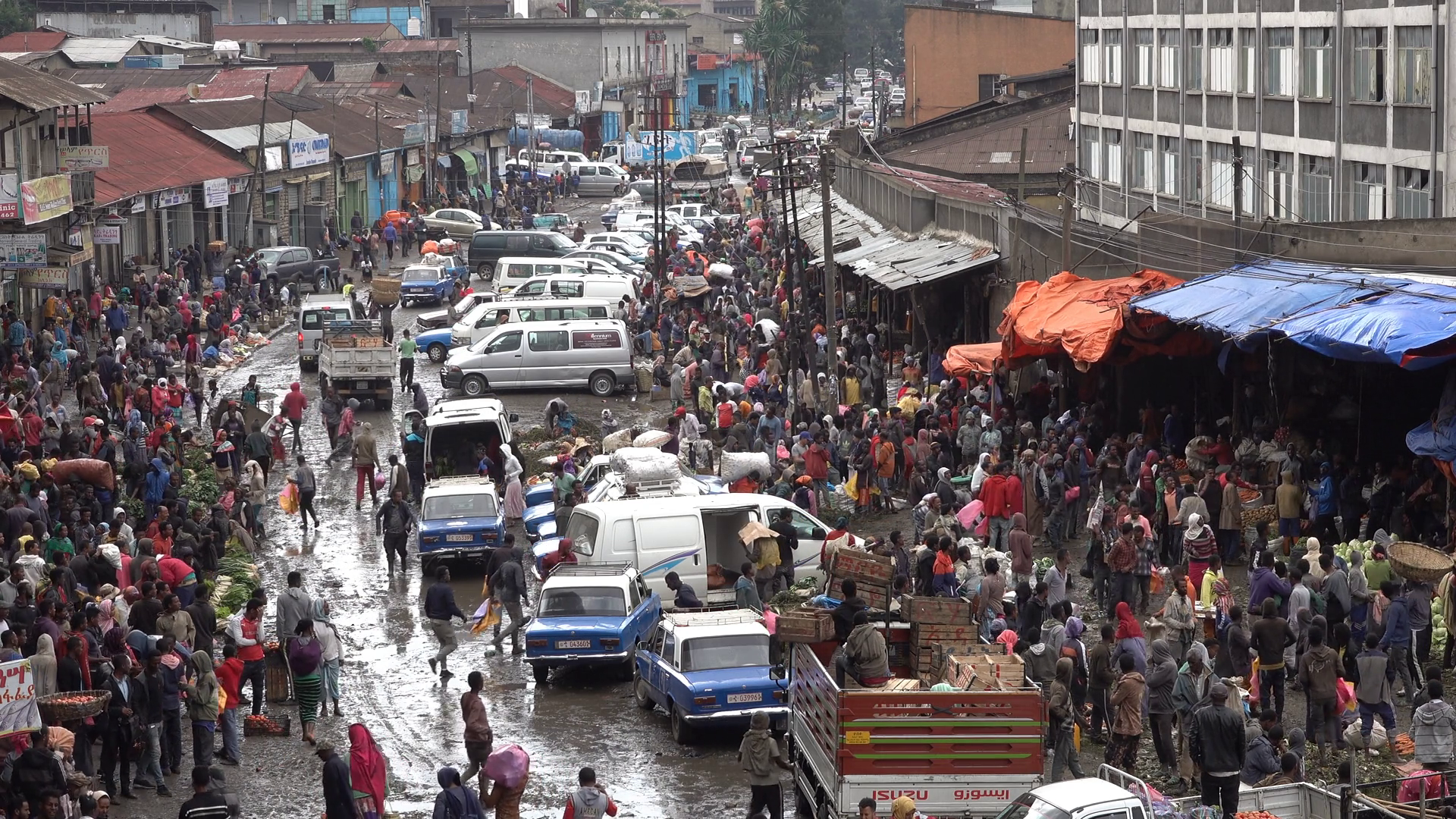 Addis Ababa Ethiopia 15 March 2019: Crowded Stock Footage SBV-352096669 ...