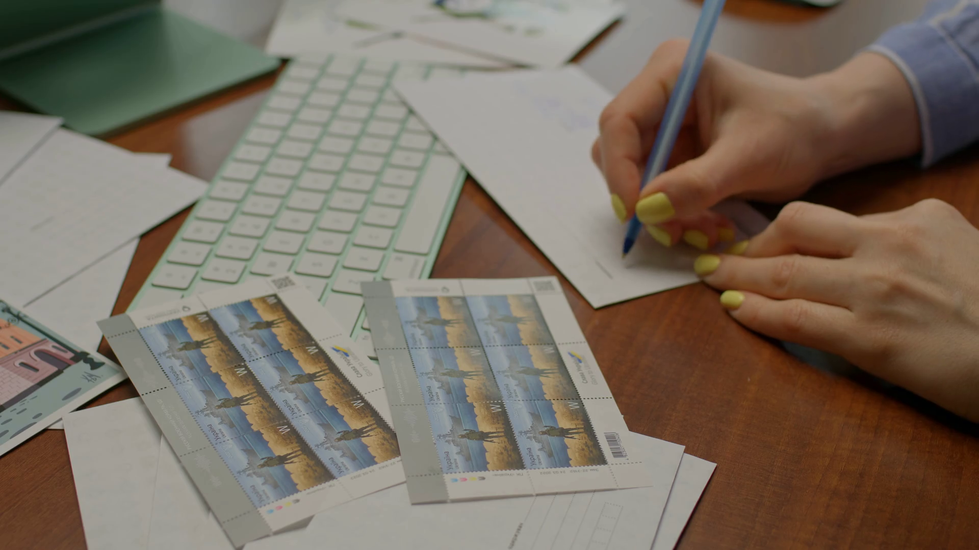 Kyiv Ukraine: April 2022 - Hands Writing Stock Footage SBV-346949144 ...