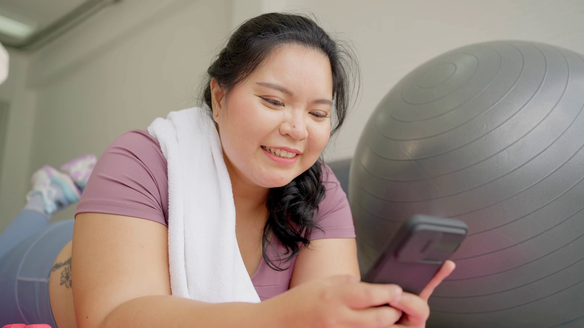 Happy Chubby Woman Happy Vivacious Plus-size Stock Footage SBV ...
