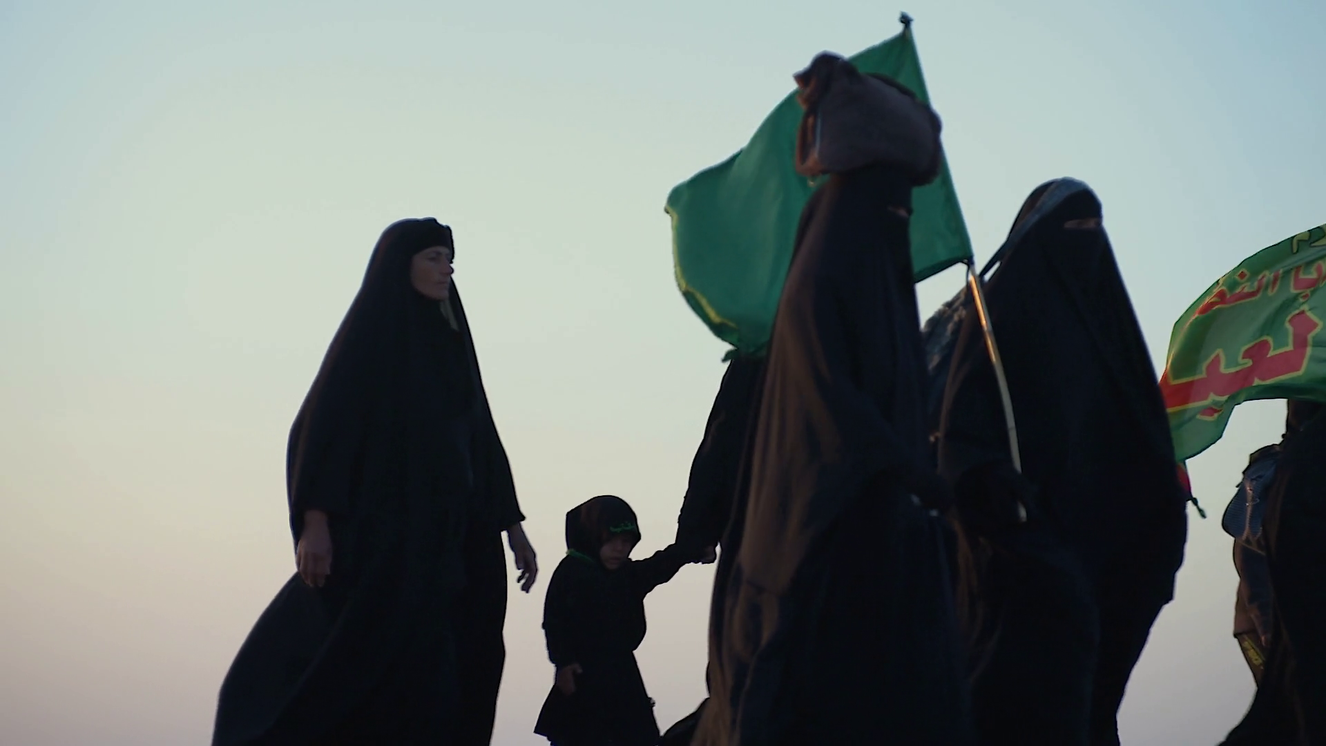 Karbala Iraq - Nov 2017: Crowd Of Pilgrims Stock Footage SBV-351810482 ...