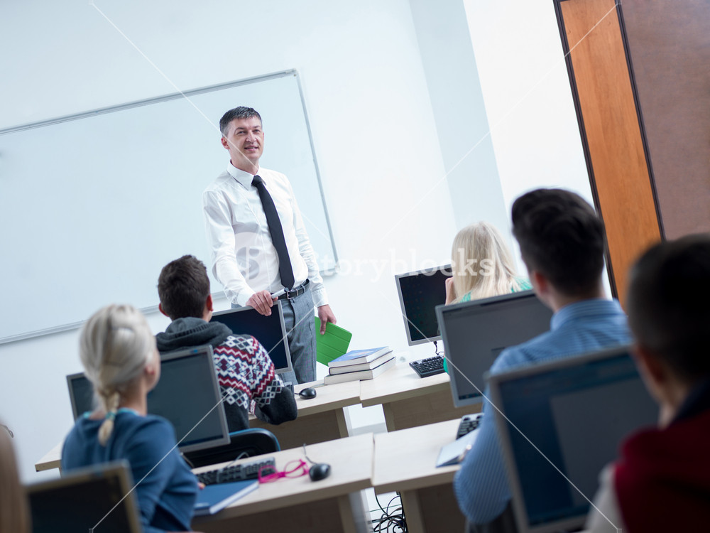 Group of students with teacher in computer lab Royalty-Free Stock Image ...